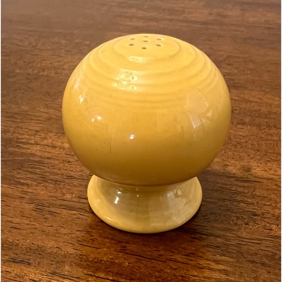 Fiesta | Kitchen | Reduced Vintage Fiesta Saltpepper Shaker In Original ...